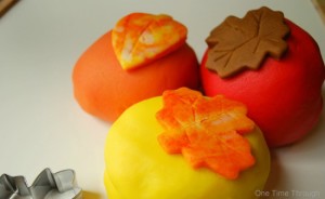 5 Senses Fall Playdough Ideas - One Time Through